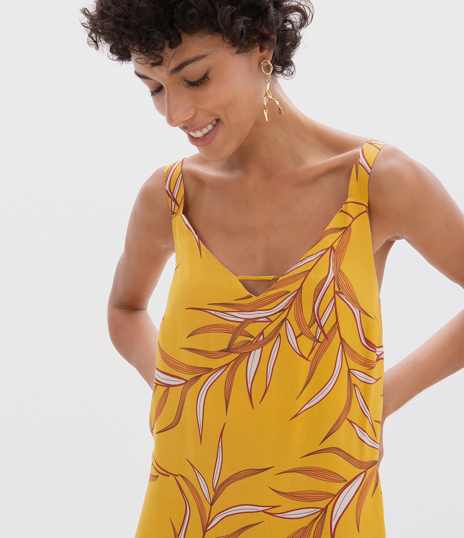 Vestido Regata Estampa Folhagem Amarelo