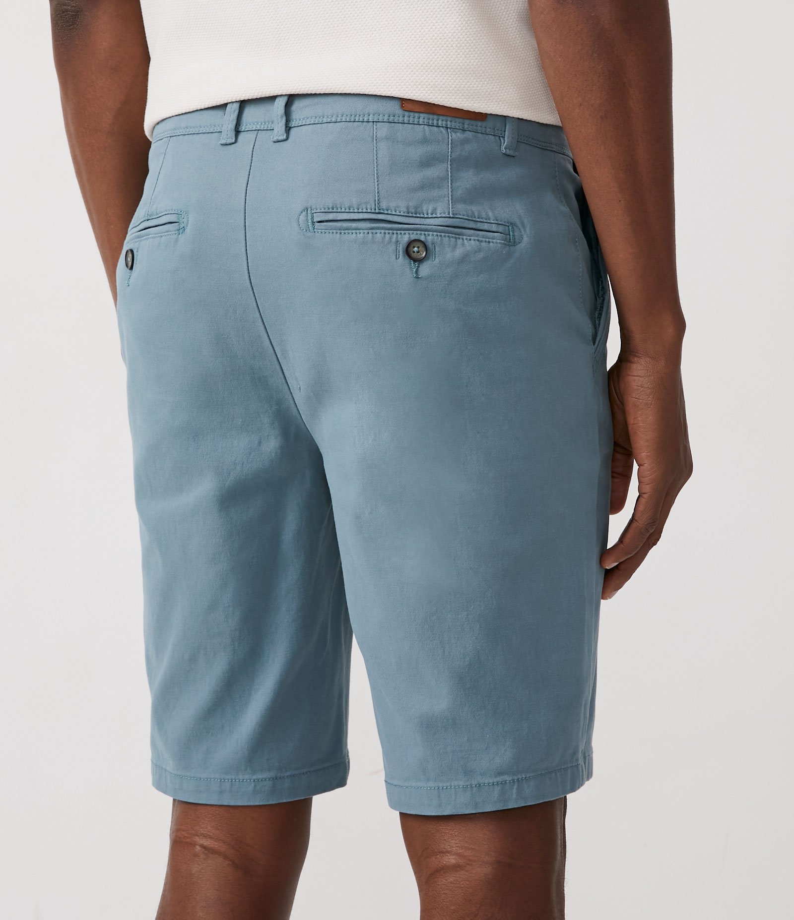 Bermuda Slim em Sarja com Elastano Azul