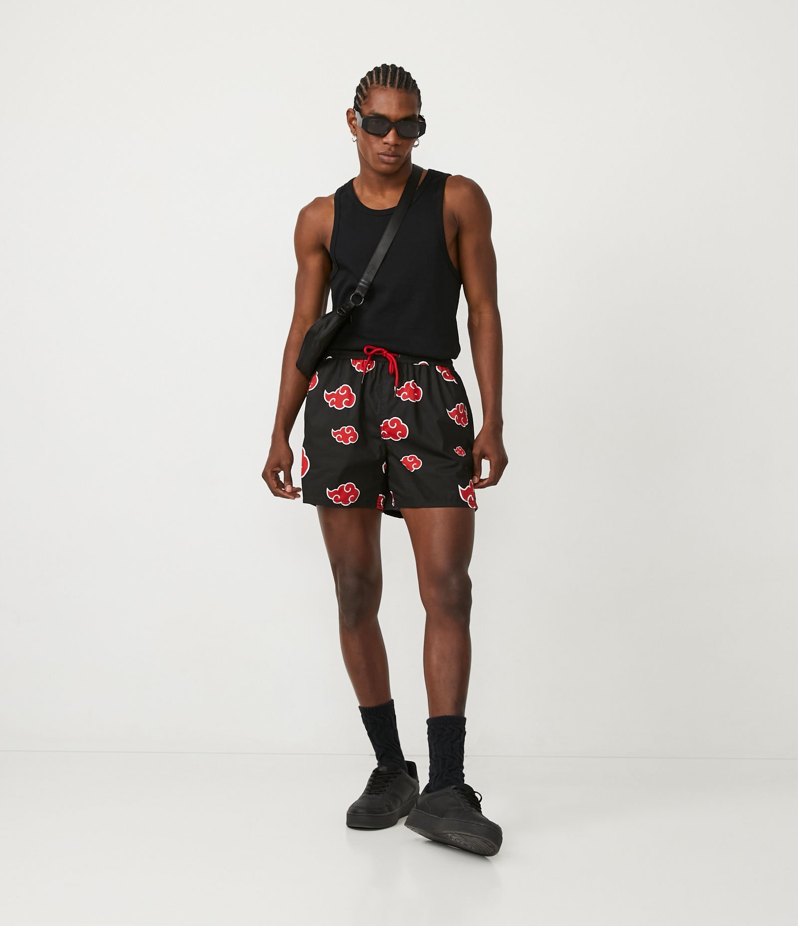 Bermuda Paper Touch com Estampa Akatsuki Preto