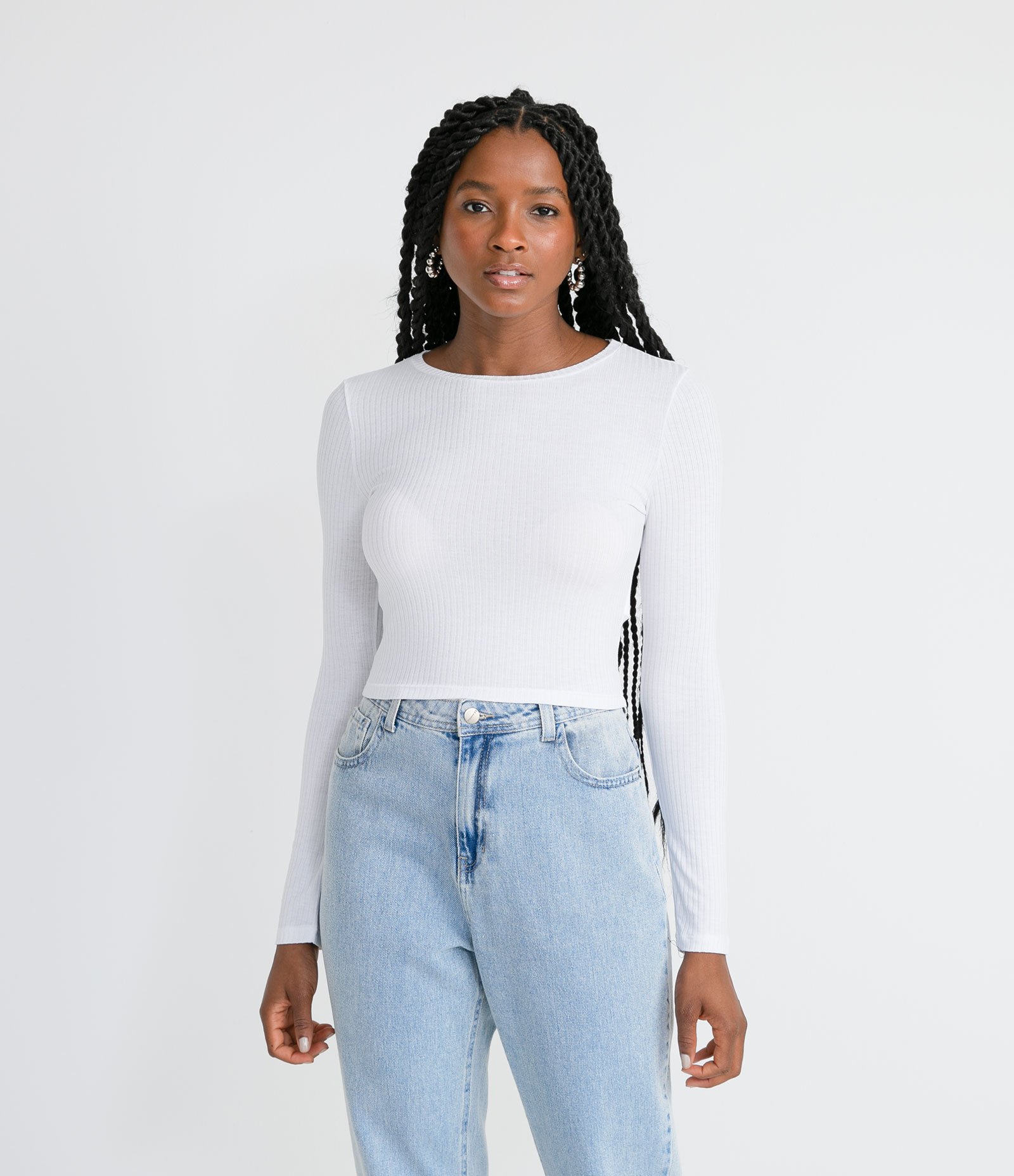 Kit 2 Blusas Básicas em Viscose Canelada com Manga Longa Branco/Preto