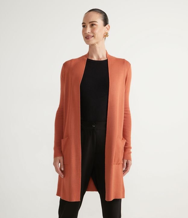 Cardigan Alongado em Tricô com Bolsos