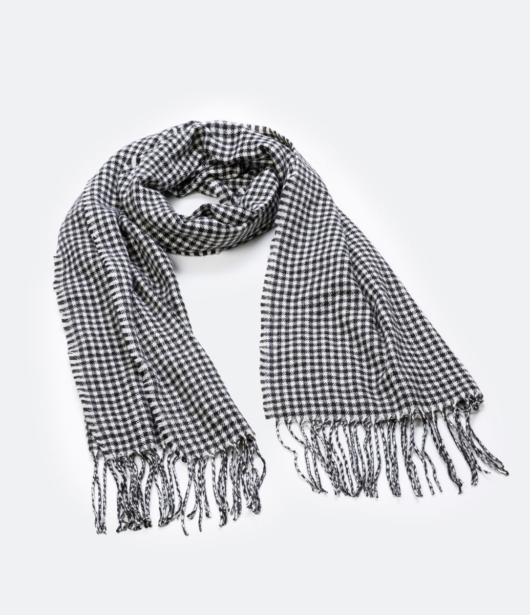 Cachecol em Lã Acrílica com Estampa Xadrez Preto - Renner