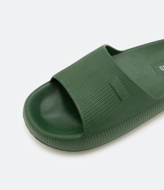 Chinelo Slide Texturizado com Tira Única Verde