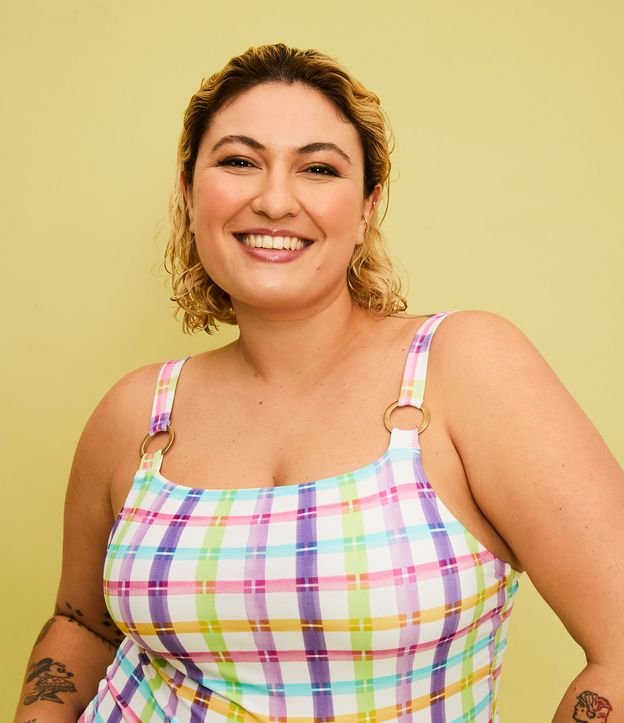 Maiô Em Poliamida Com Decote Reto E Estampa Xadrez Curve And Plus Size