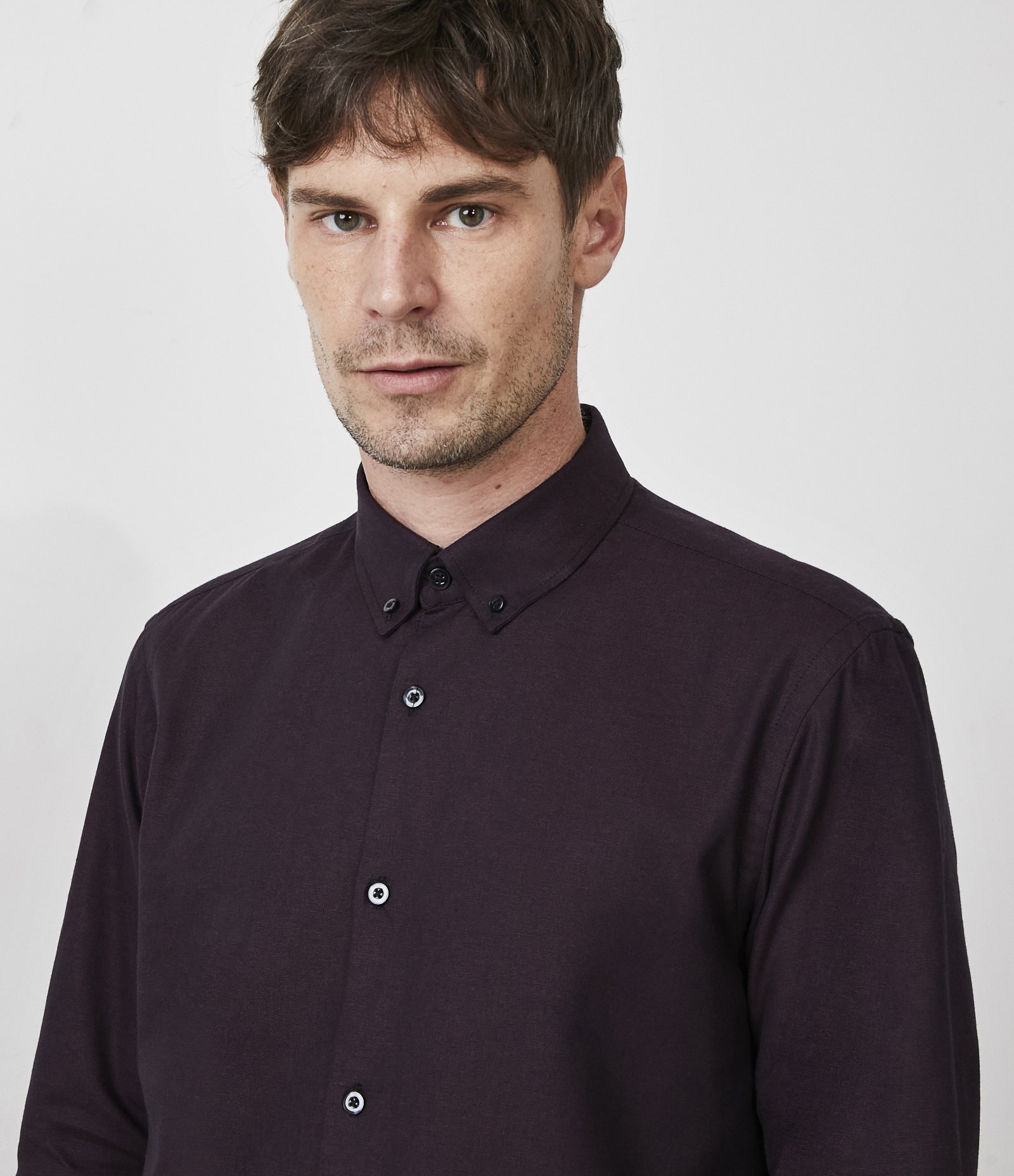 Camisa Regular Básica em Oxford Roxo