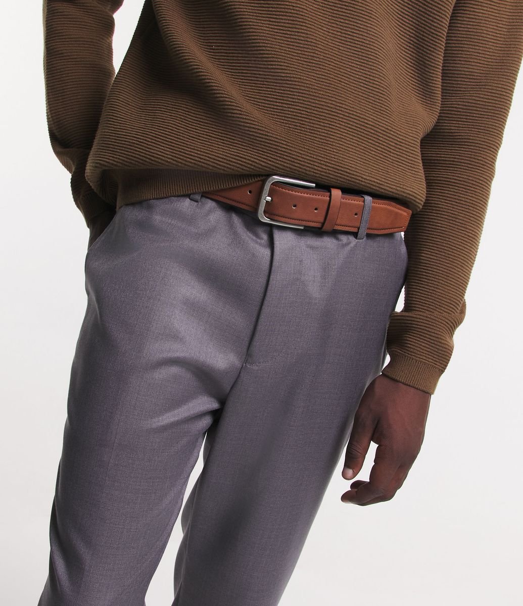 Cinto Médio com Fivela Quadrada Marrom Médio