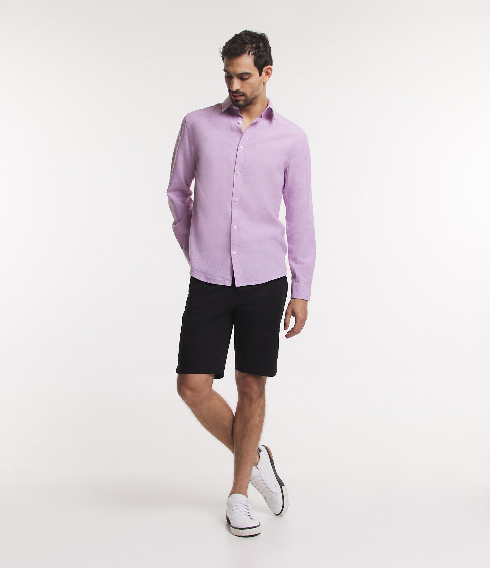 Camisa Regular Básica em Linho com Gola Colarinho Roxo Violeta