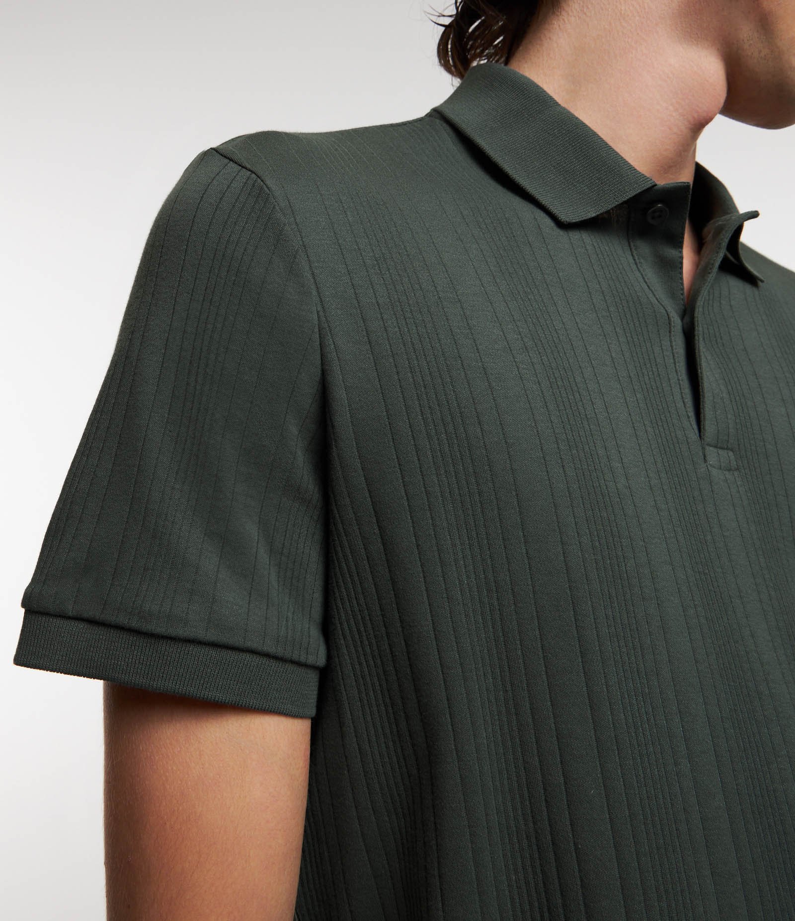 Camisa Polo Slim em Algodão com Botões e Textura Riscada Cinza Esverdeado