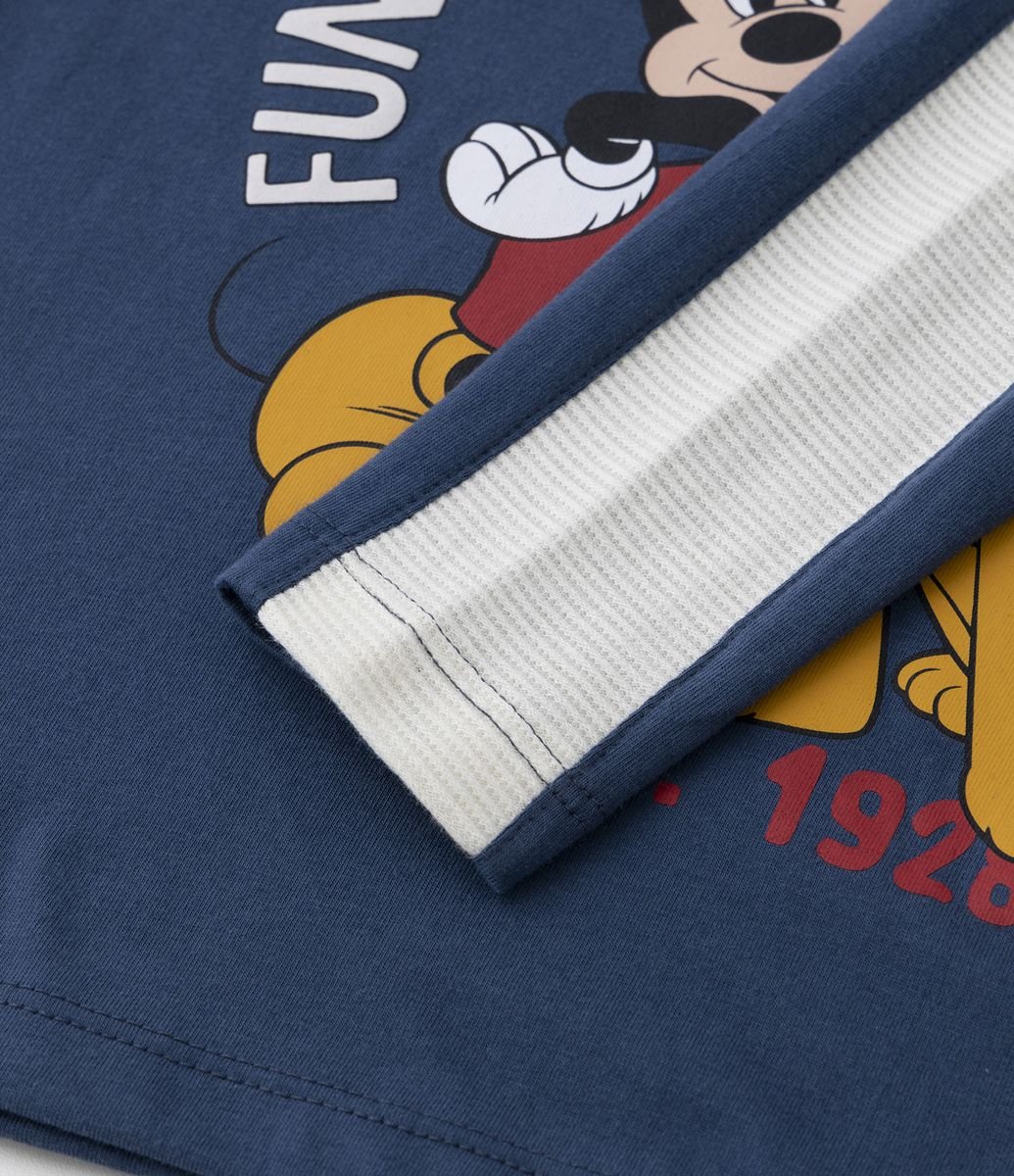 Camiseta Infantil com Recortes e Estampa do Mickey e Pluto - Tam 1 a 5 ...