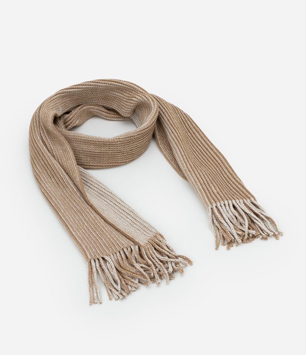 Cachecol em Tricô com Franjas e Efeito Mescla Marrom Claro