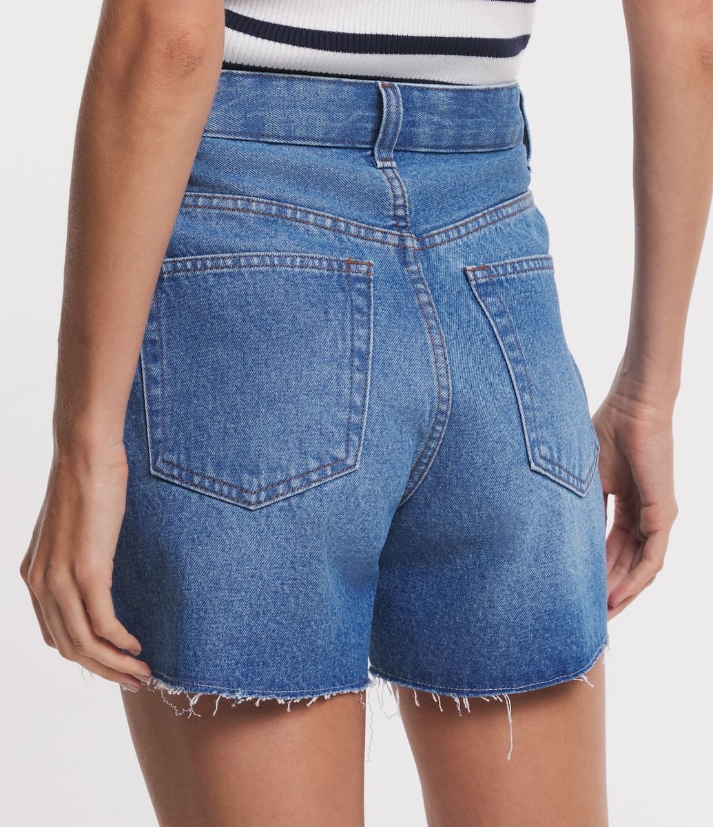 Short Jeans com Barra Desfiada em Corte a Fio Azul - Renner
