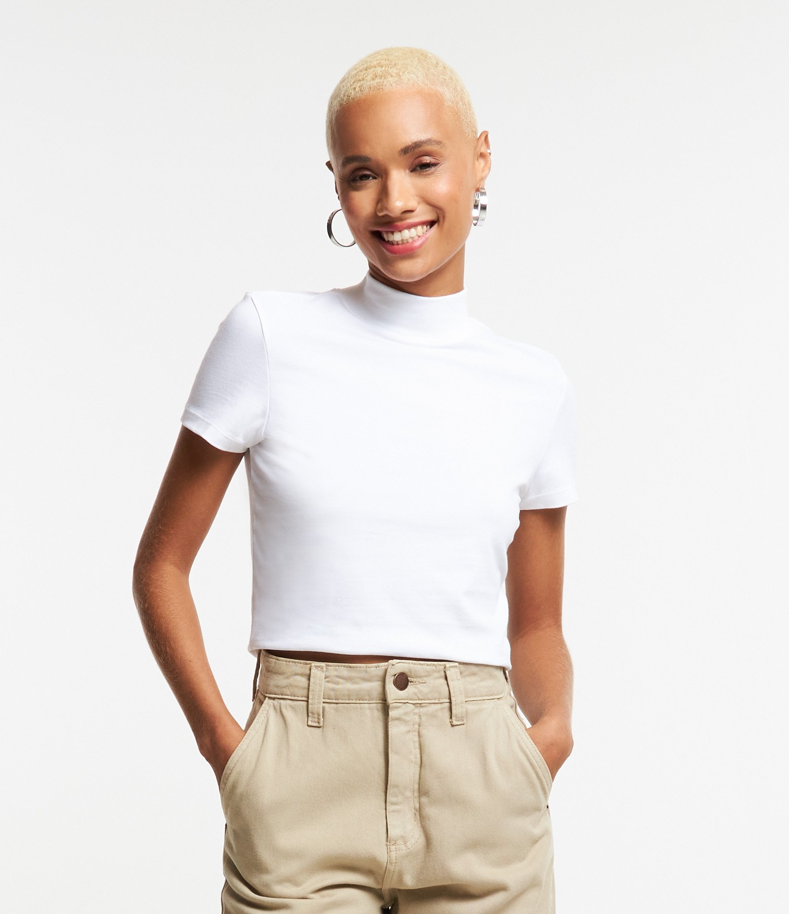 Blusa Cropped Básica em Algodão Justinha e com Gola Alta Branco