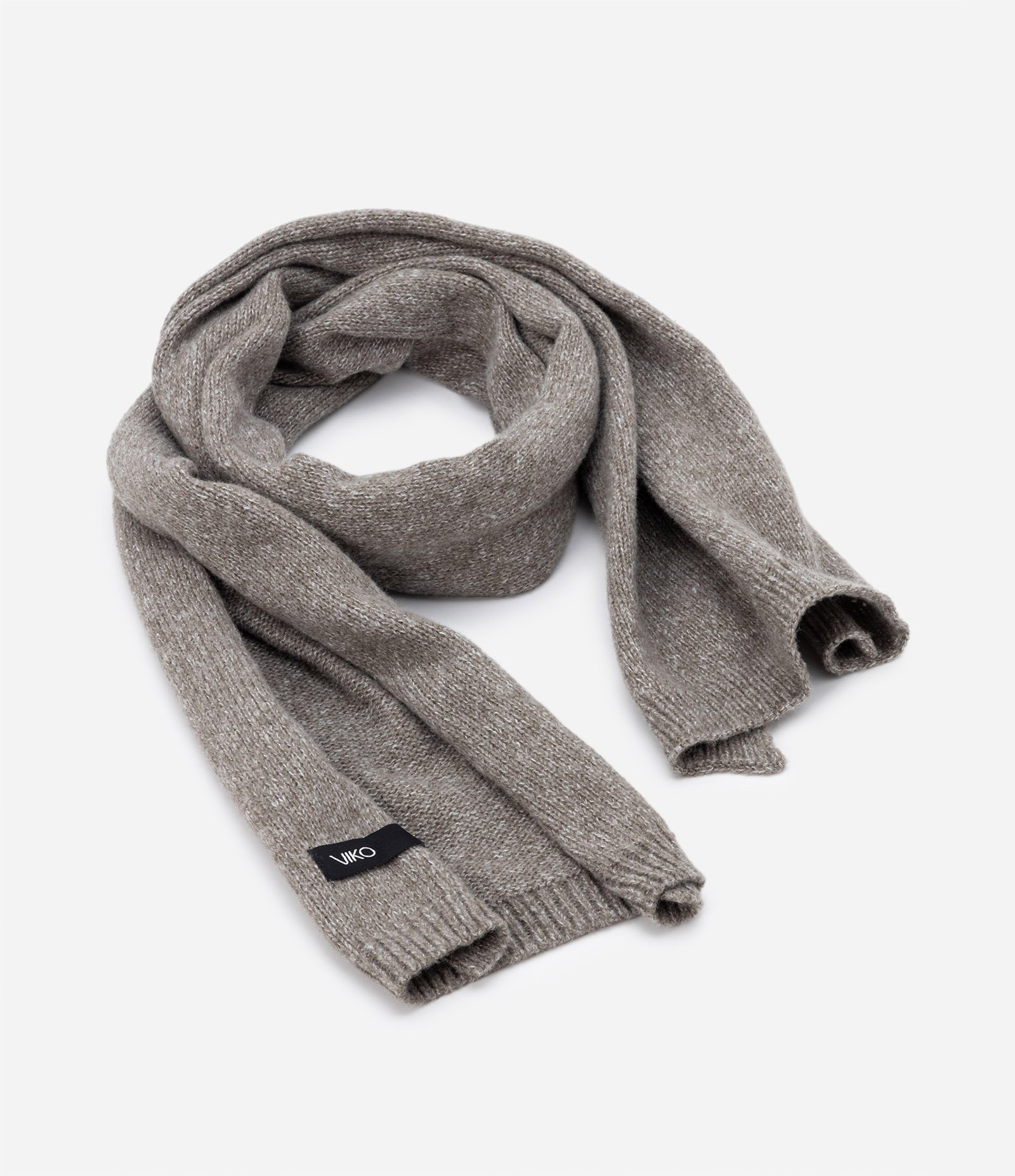 Cachecol em Tricô com Efeito Mescla e Textura Canelada nas Pontas Cinza