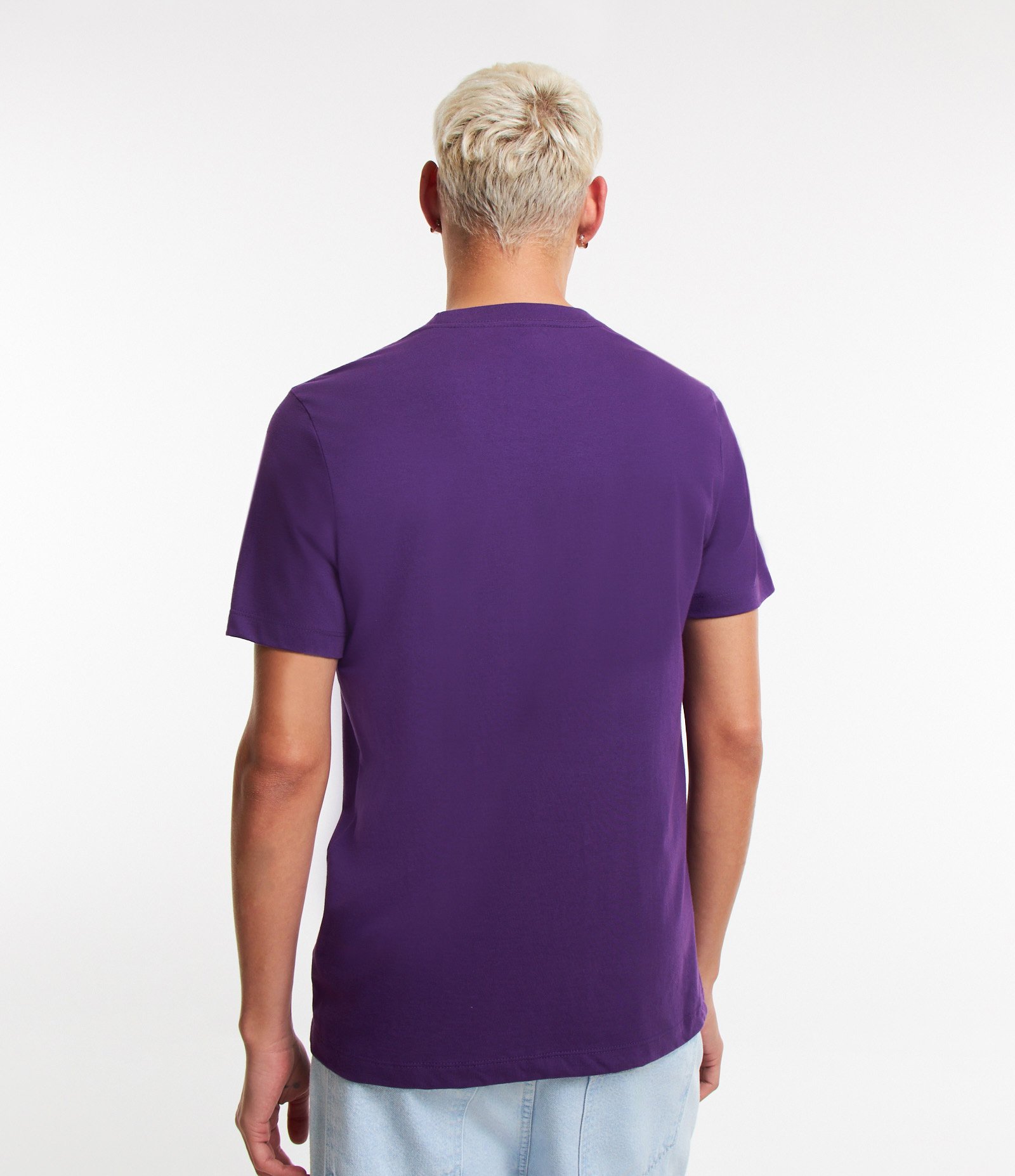 Camiseta em Algodão com Estampa Metallica Roxo