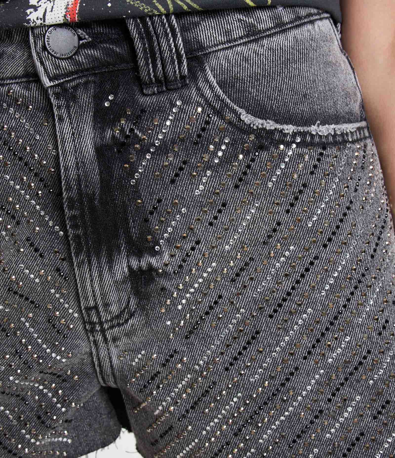 Short Cintura Alta em Jeans com Brilho e Barra Cortada Preto Estonado