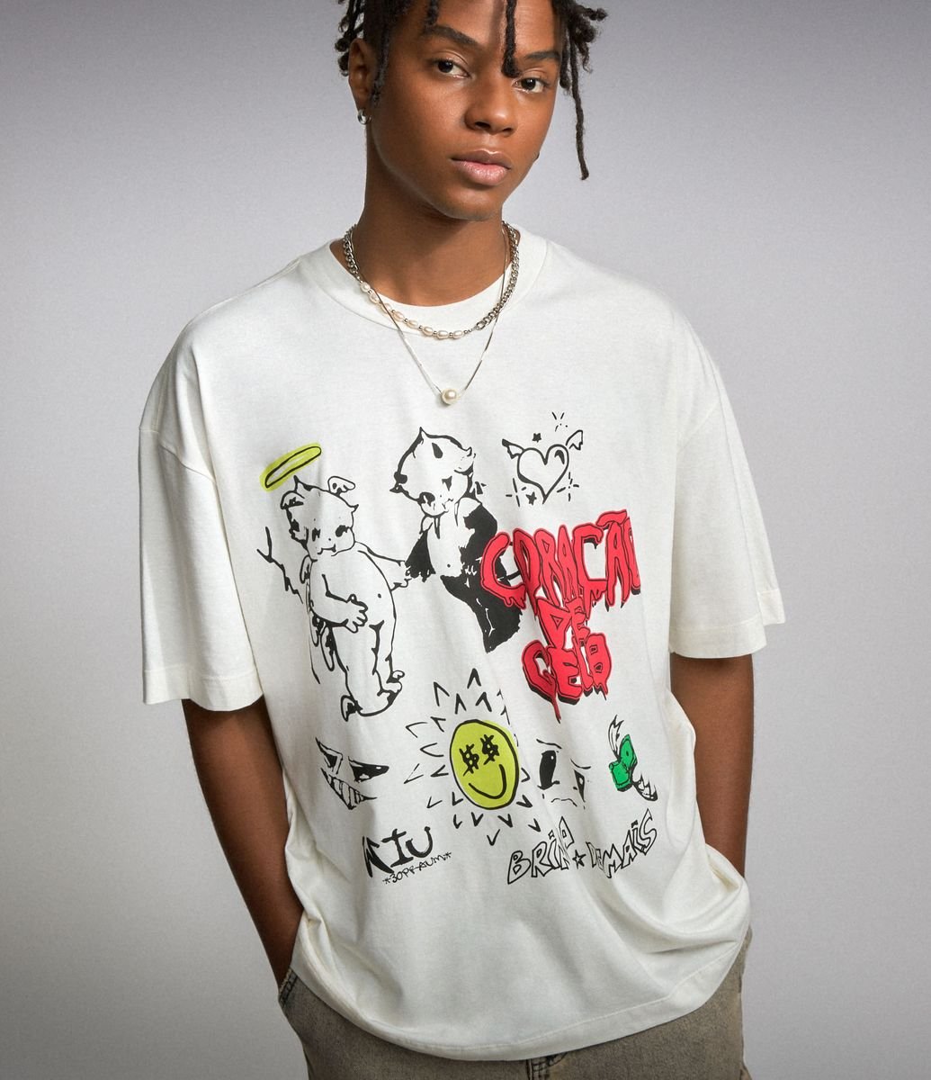 Camiseta Oversized em Algodão Malhão e Estampa Coração de Gelo Branco ...