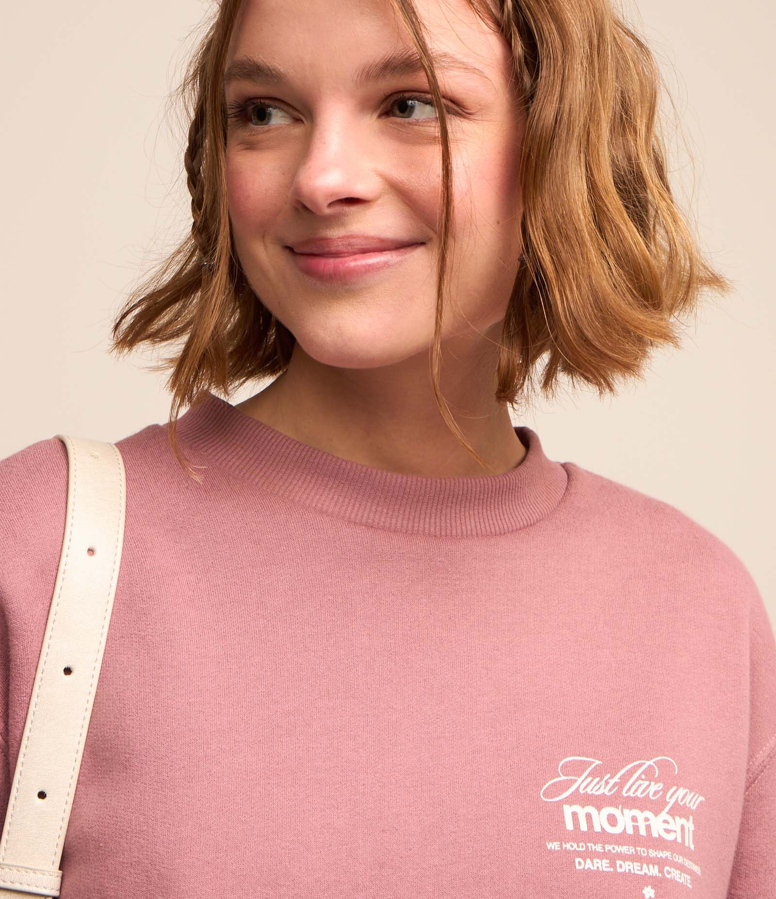 Blusão em Moletom com Forro Fleece e Lettering Frente e Costas Rosa