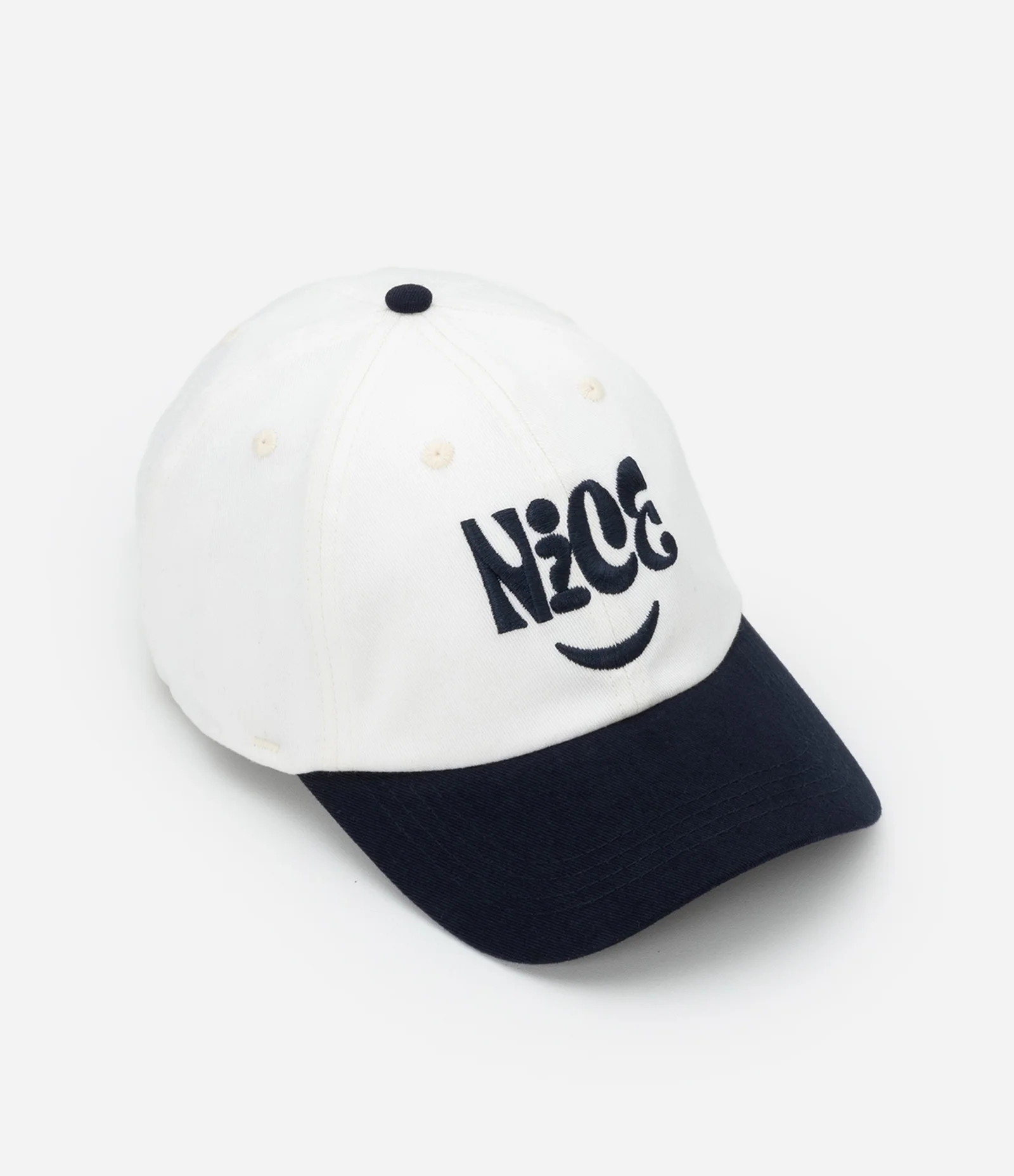 Boné em Algodão com Bordado Nice Branco