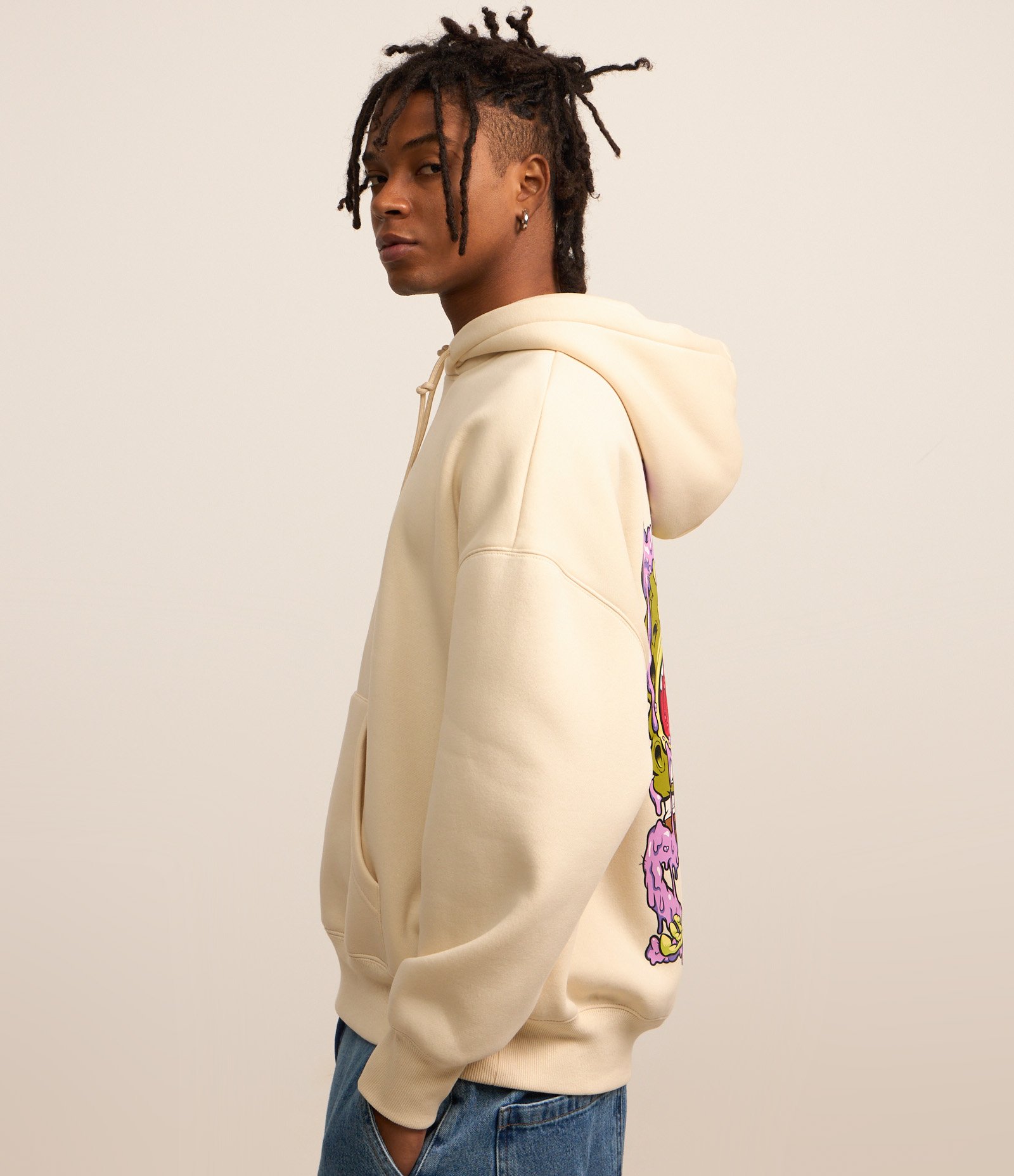 Blusão Boxy em Algodão com Estampa Bob Esponja Bege