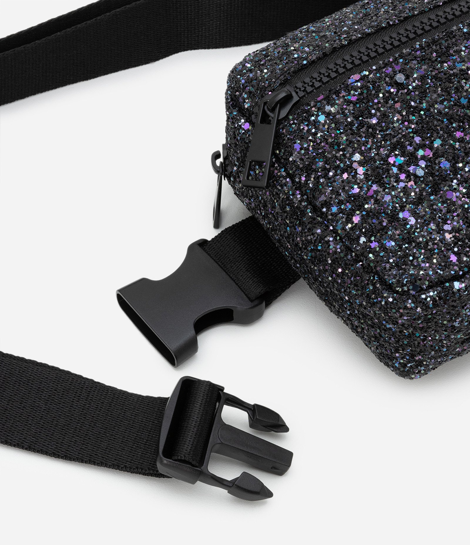 Pochete Pequena com Glitter Bolso Frontal e Alça com Gorgorão Preto