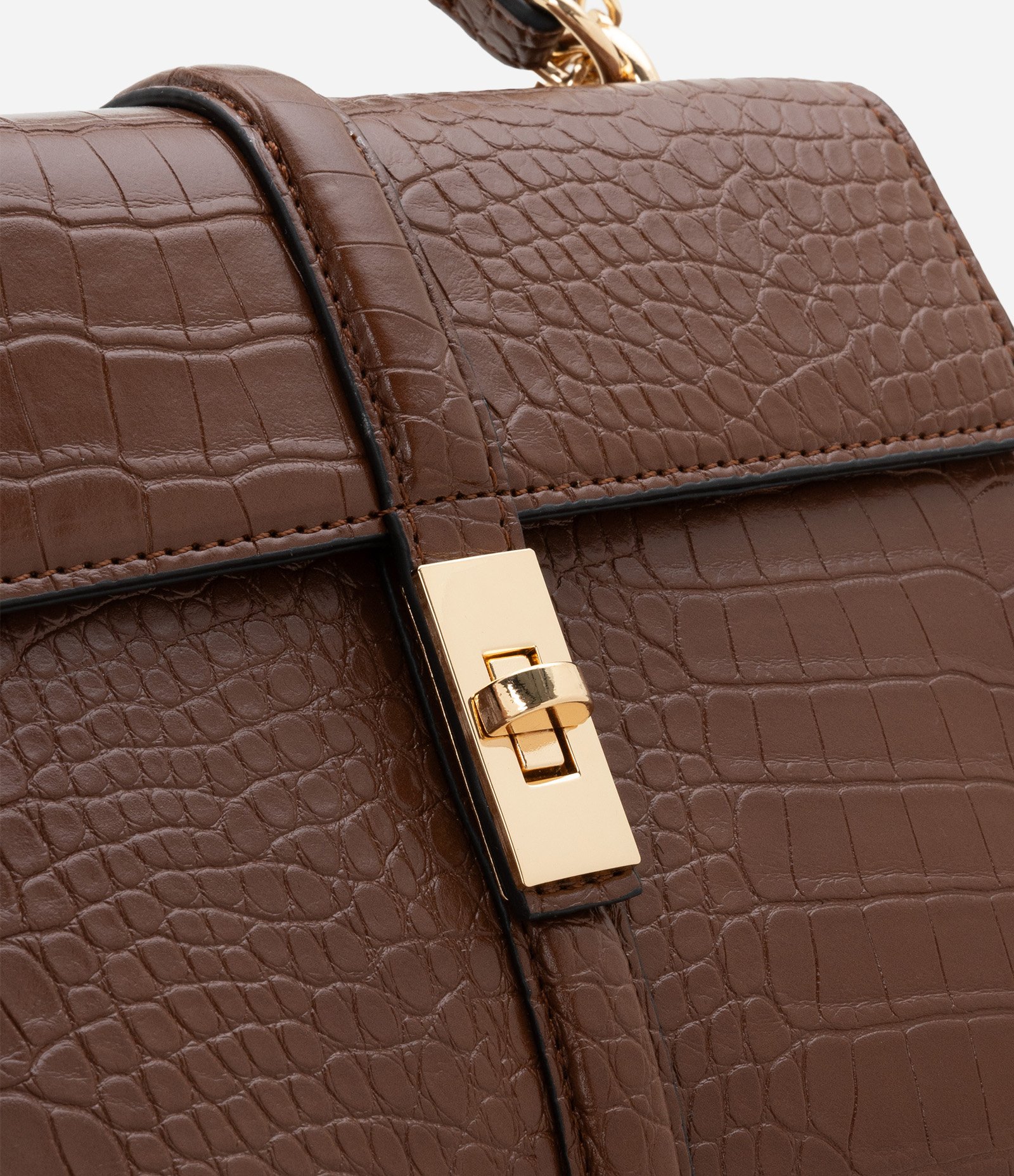 Bolsa Shoulder em PU com Lapela Envelope e Textura Croco Marrom