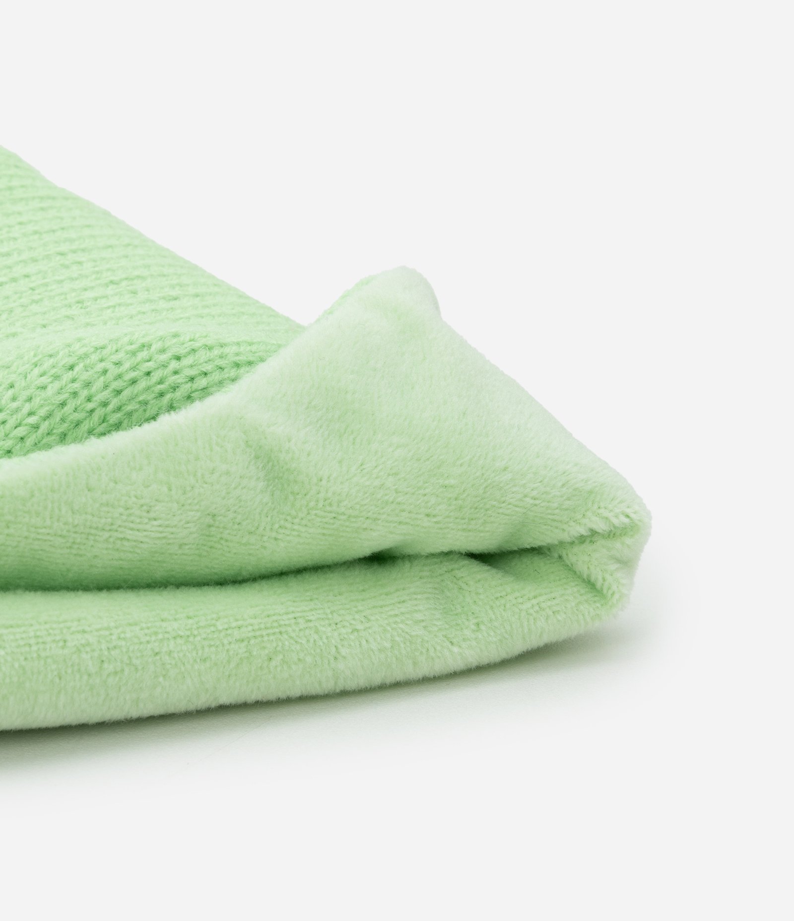 Touca Infantil em Tricô com Bordado Baby Yoda - Tam Único Verde