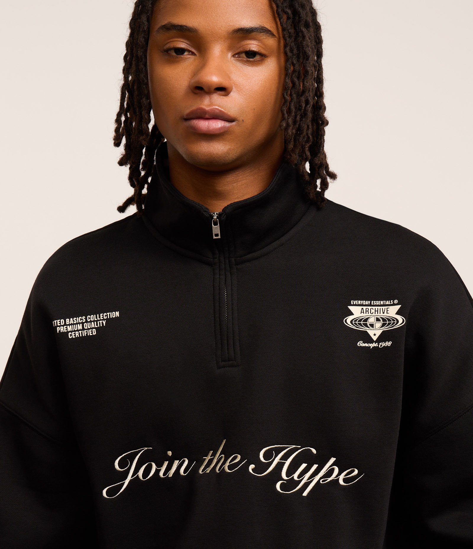 Casaco Boxy em Moletom com Felpa e Bordado Lettering "Join the hype" Preto