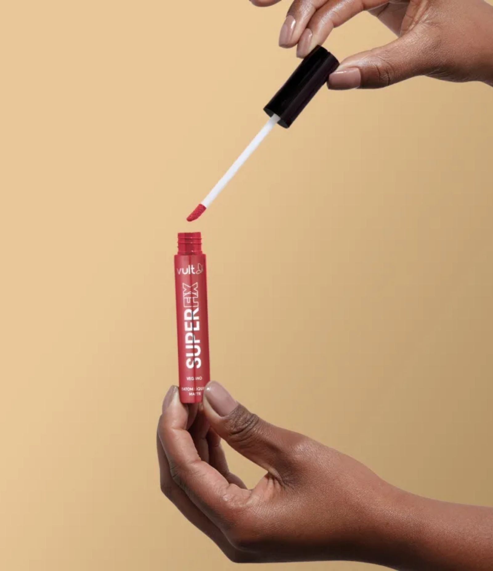 Batom Líquido Vult Super Fix Vermelho Profundo