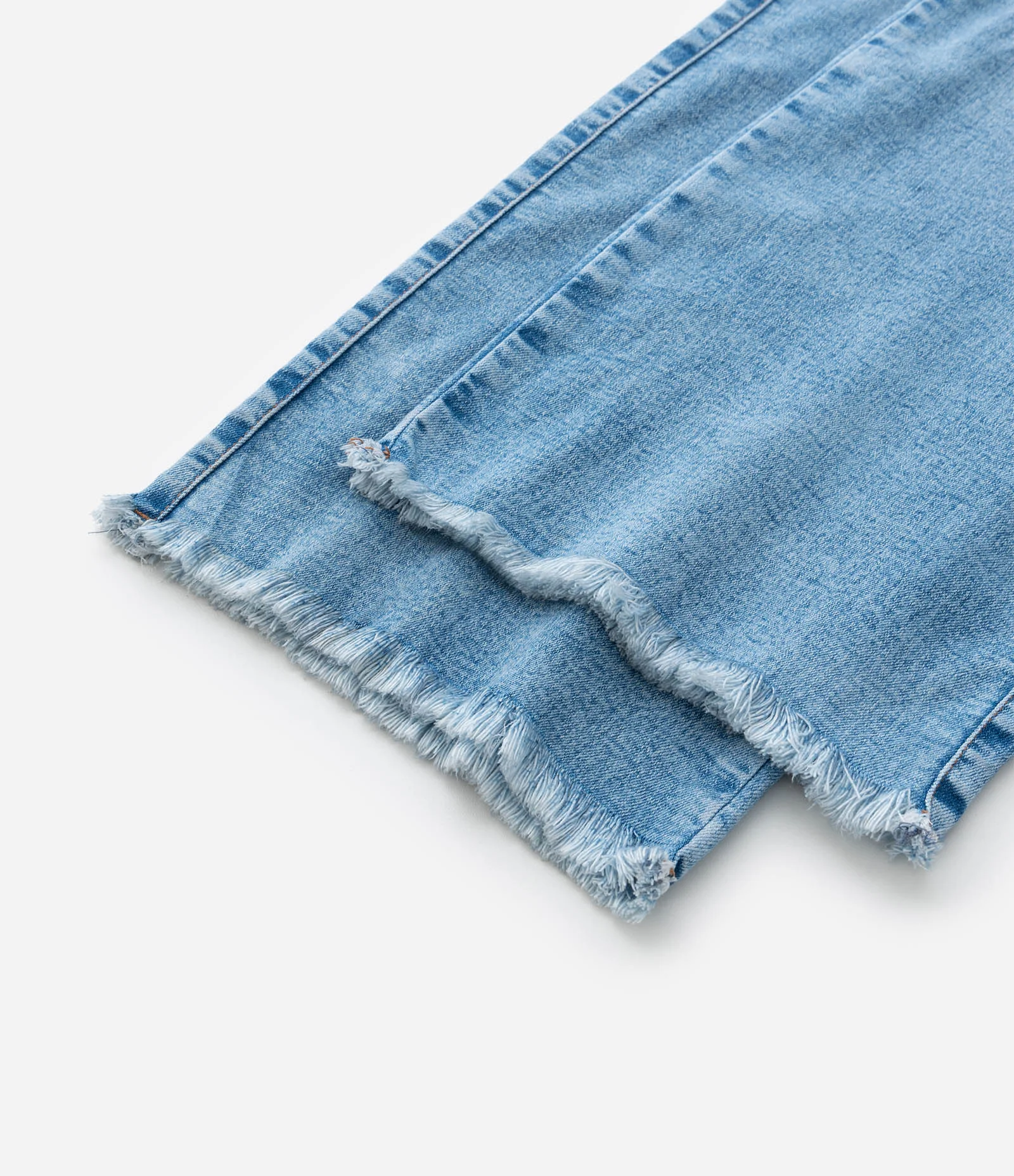 Calça Skinny em Jeans com Barra Desfiada Curve & Plus Size Azul