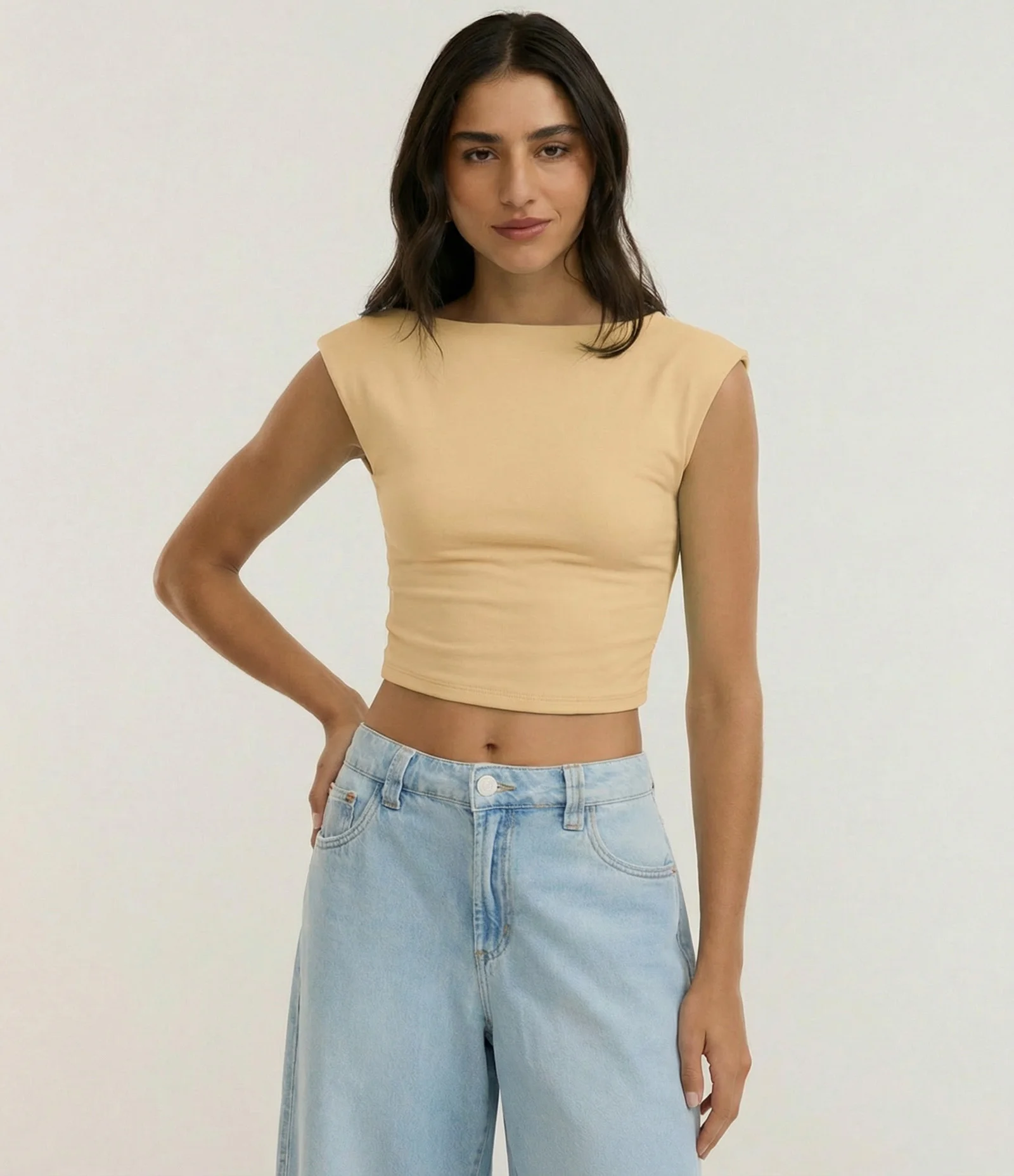 Blusa em Cotton com Decote Aberto nas Costas Laranja