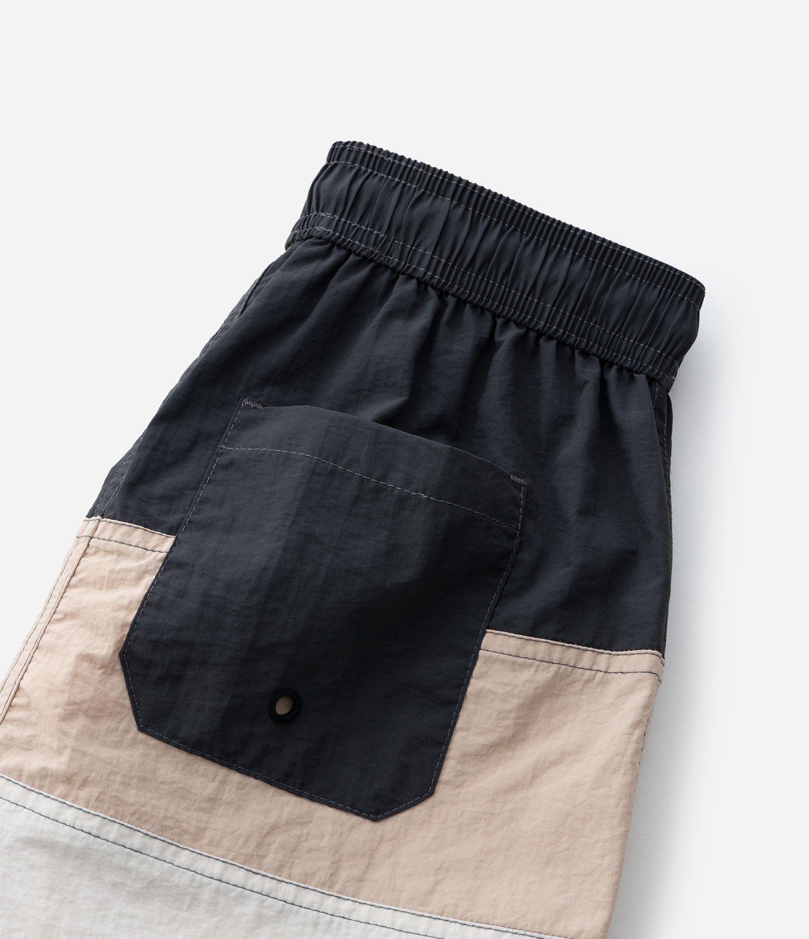 Bermuda Infantil em Poliamida com Recortes Coloridos - Tam 5 a 14 Anos ...