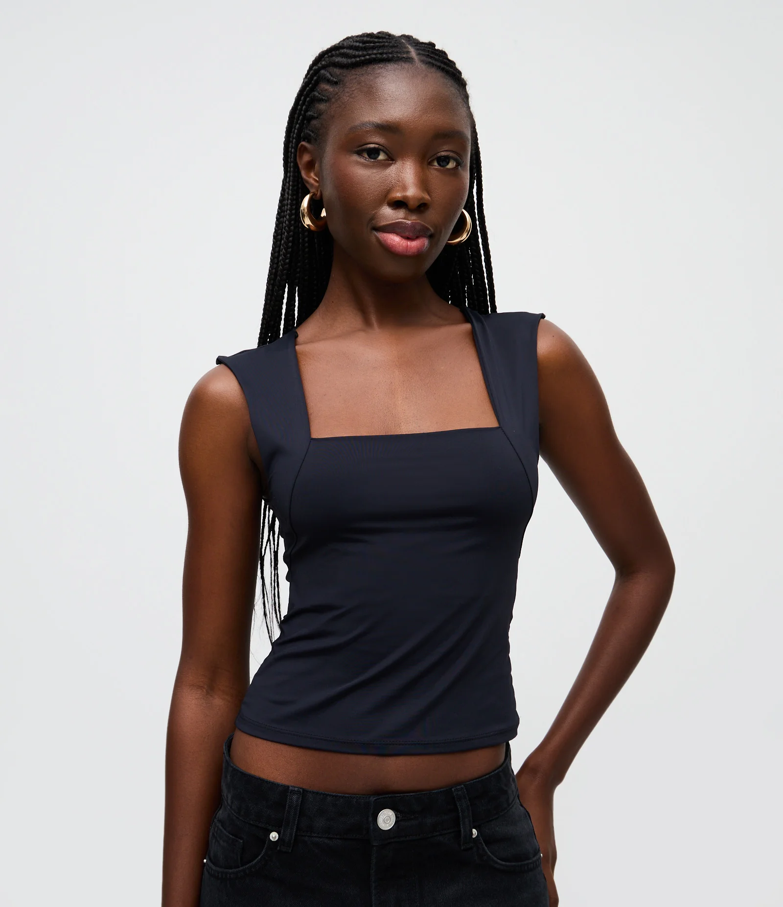 Blusa Alça Larga em Microfibra com Decote Quadrado Preto